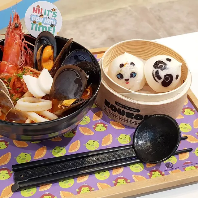 DreamWorks KouKou Cafe's Photo - Desserts and Cakes Café in Bugis ...