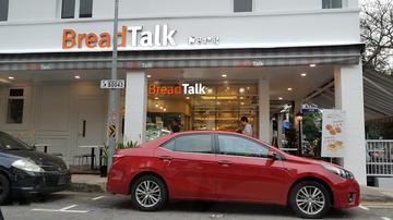 BreadTalk - Singaporean Desserts and Cakes Bakery Kids-Friendly in ...