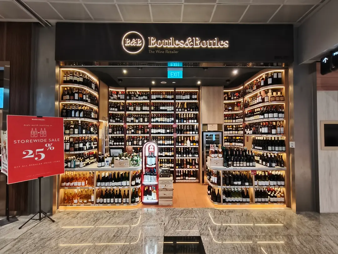 Bottles & Bottles - Wine in Tanjong Pagar Guoco Tower Singapore ...