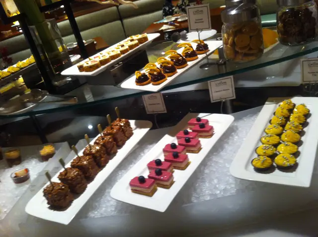 Checkers Deli - Bakery in Orchard Hilton Singapore Hotel Singapore ...